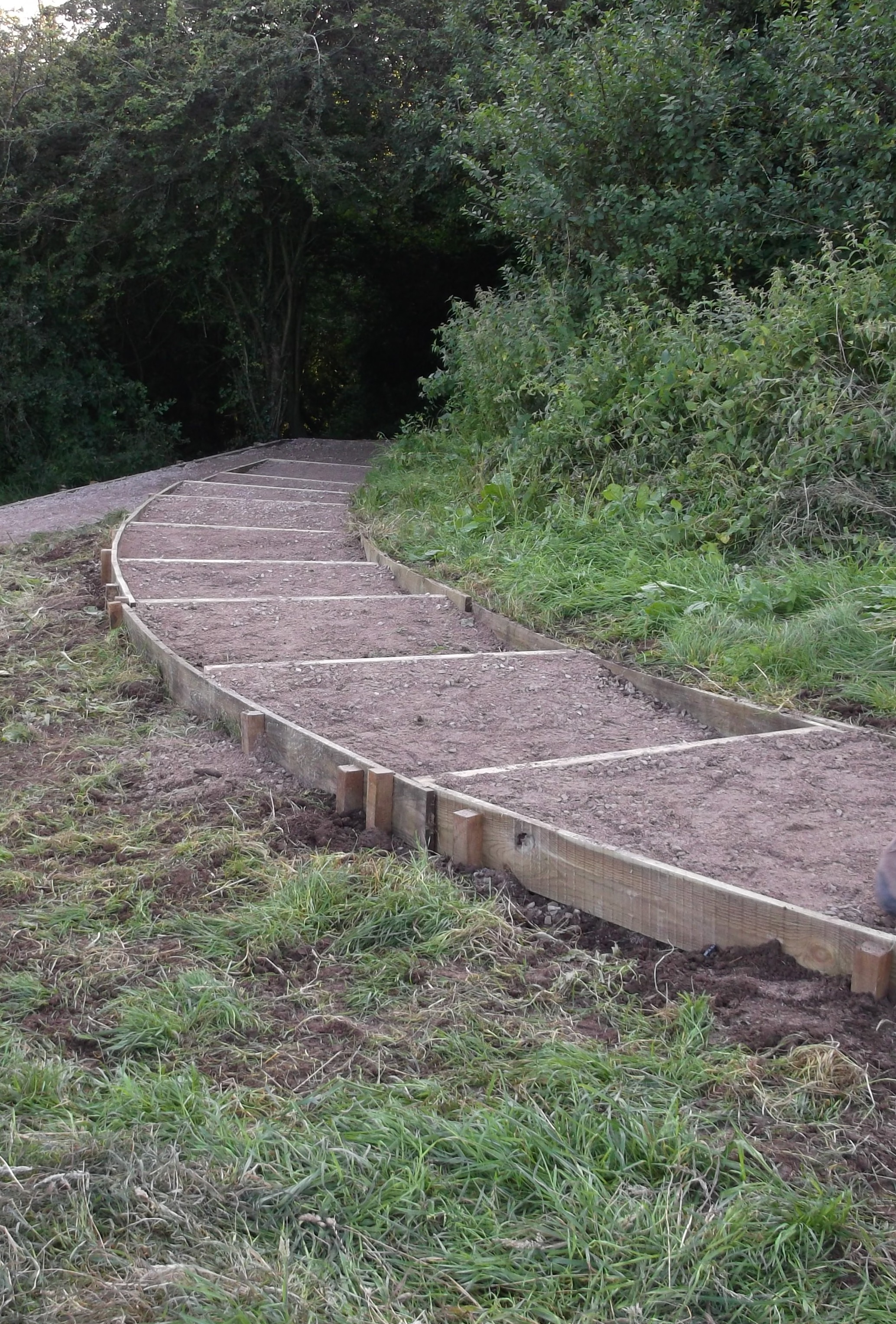 Footpaths | Good Grounds and Gardens